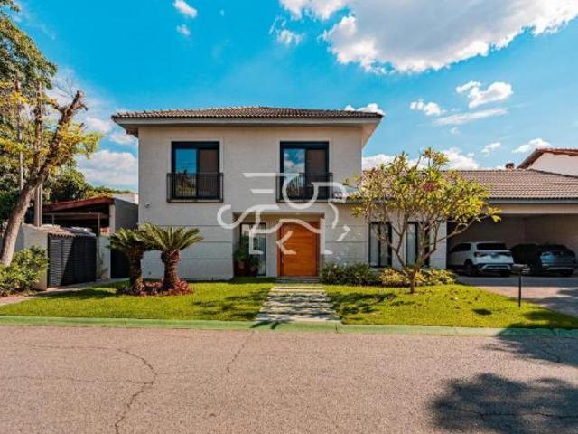 Casa de Condomínio para venda em Alphaville de 466.00m² com 4 Quartos, 4 Suites e 6 Garagens