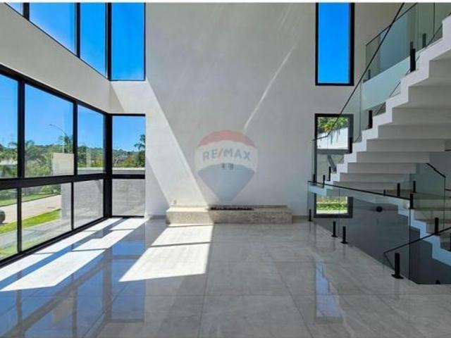 Casa de Condomínio para venda em Alphaville de 468.00m² com 4 Quartos, 4 Suites e 4 Garagens