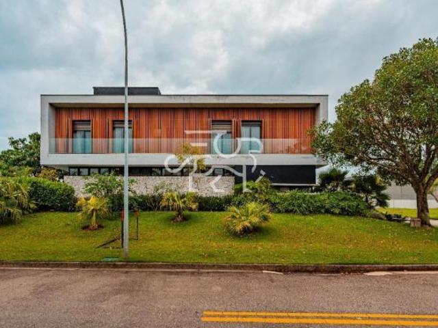 Casa de Condomínio para venda em Alphaville de 505.00m² com 4 Quartos, 4 Suites e 6 Garagens
