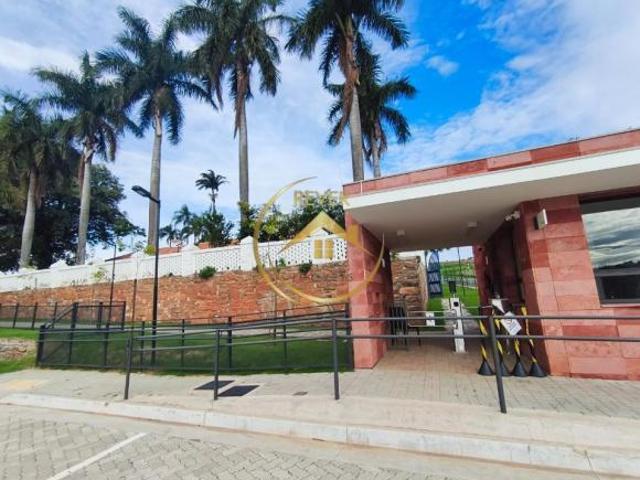 Casa de Condomínio para venda em Alphaville Dom Pedro de 287.00m² com 3 Quartos, 3 Suites e 4 Garage