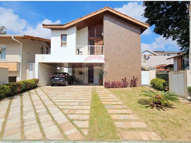 Casa de Condomínio para venda em Alphaville em Santana De Parnaíba São Paulo de 306.00m² com 2 Quartos, 2 Suítes e 4 Garagens