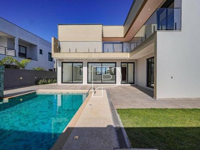 Casa de Condomínio para venda em Alphaville Granja Viana de 410.00m² com 4 Quartos, 4 Suites e 6 Gar