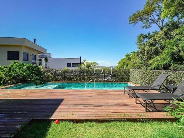 Casa de Condomínio para venda em Alphaville Granja Viana de 332.00m² com 3 Quartos, 3 Suites e 4 Gar