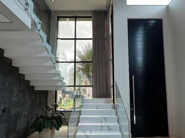Casa de Condomínio para venda em Alphaville 3 de 360.00m² com 3 Quartos, 3 Suites e 6 Garagens