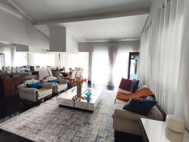 Casa de Condomínio para venda em Altos Do Jaraguá de 265.00m² com 4 Quartos, 2 Suites e 4 Garagens