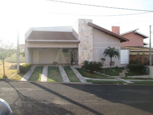 Casa de Condomínio para venda em Altos Do Jaraguá em Araraquara São Paulo de 251.00m² com 3 Quartos, 1 Suíte e 4 Garagens