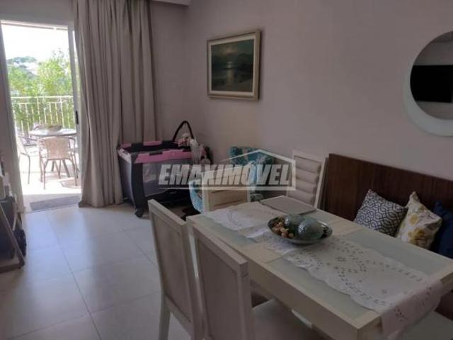 Casa de Condomínio para venda em Aparecidinha de 109.00m² com 3 Quartos, 1 Suite e 2 Garagens