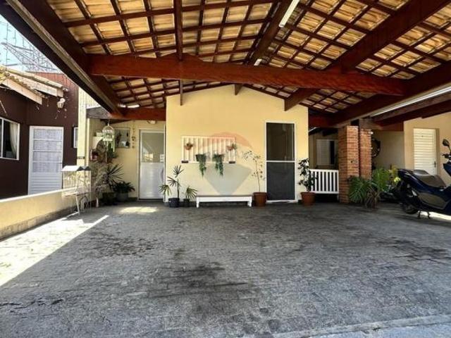 Casa de Condomínio para venda em Aparecidinha de 134.00m² com 2 Quartos, 1 Suite e 2 Garagens