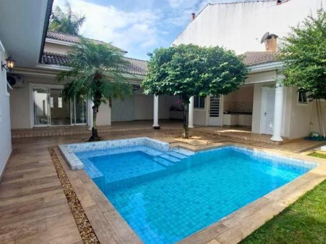 Casa de Condomínio para venda em Aparecidinha de 405.19m² com 4 Quartos, 1 Suite e 4 Garagens
