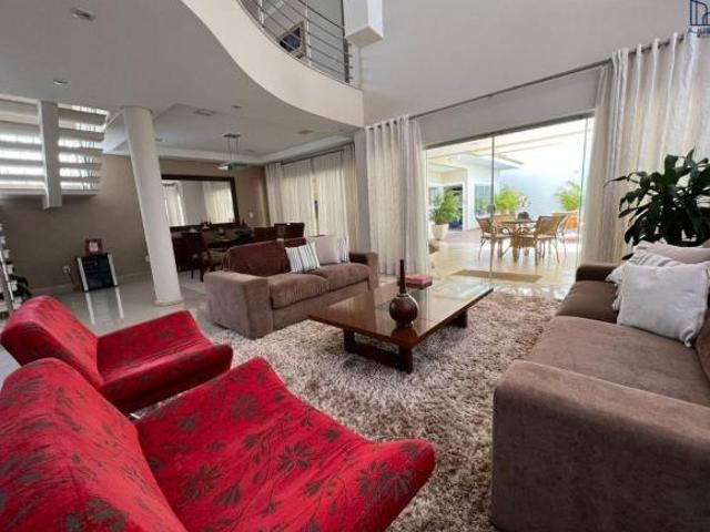 Casa de Condomínio para venda em Aparecidinha de 409.00m² com 3 Quartos, 3 Suites e 4 Garagens