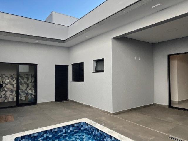 Casa de Condomínio para venda em Aparecidinha em Sorocaba São Paulo de 197.91m² com 3 Quartos, 3 Suítes e 4 Garagens