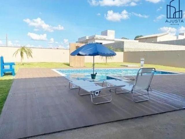 Casa de Condomínio para venda em Araçoiaba da Serra de 180.00m² com 3 Quartos, 1 Suite e 4 Garagens