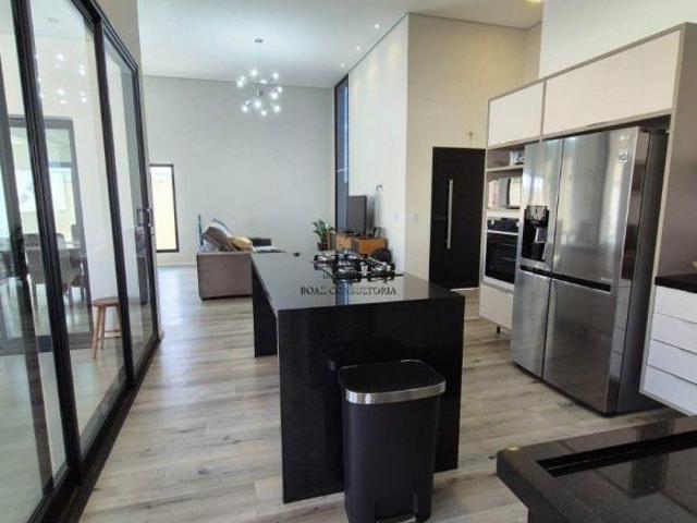 Casa de Condomínio para venda em Araçoiaba da Serra de 245.00m² com 3 Quartos, 3 Suites e 5 Garagens