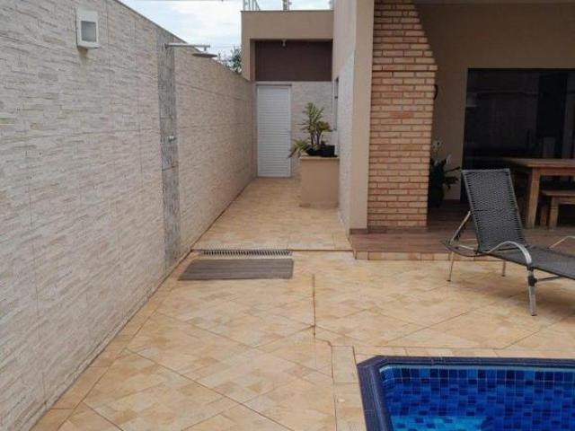 Casa de Condomínio para venda em Araçoiaba da Serra de 240.00m² com 3 Quartos, 1 Suite e 2 Garagens