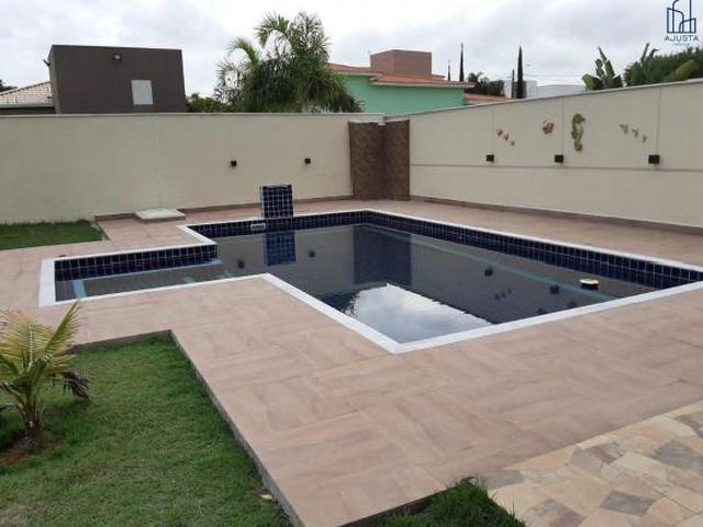 Casa de Condomínio para venda em Araçoiaba da Serra de 338.00m² com 3 Quartos, 3 Suites e 6 Garagens