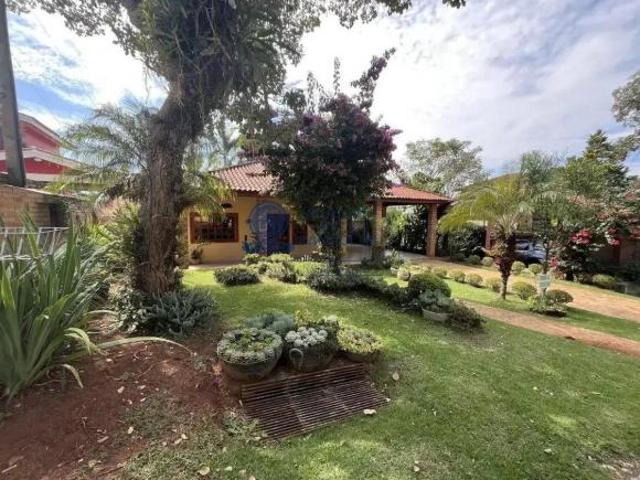 Casa de Condomínio para venda em Araçoiaba da Serra de 378.00m² com 4 Quartos, 1 Suite e 4 Garagens