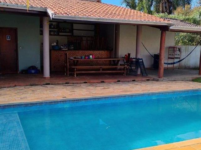 Casa de Condomínio para venda em Araçoiaba da Serra de 495.00m² com 4 Quartos, 4 Suites e 5 Garagens