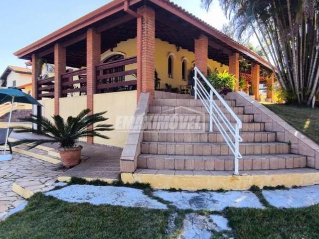 Casa de Condomínio para venda em Araçoiaba Da Serra de 520.00m² com 5 Quartos, 2 Suites e 4 Garagens