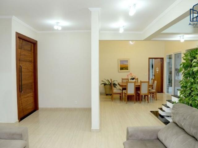 Casa de Condomínio para venda em Araçoiaba da Serra em Araçoiaba Da Serra São Paulo de 428.00m² com 4 Quartos, 4 Suítes e 3 Garagens