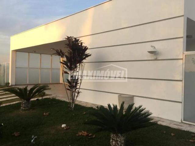 Casa de Condomínio para venda em Araçoiabinha de 480.00m² com 4 Quartos e 4 Suites
