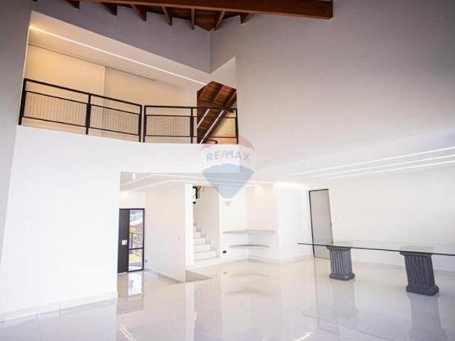 Casa de Condomínio para venda em Arujázinho Iv de 301.00m² com 3 Quartos, 3 Suites e 6 Garagens