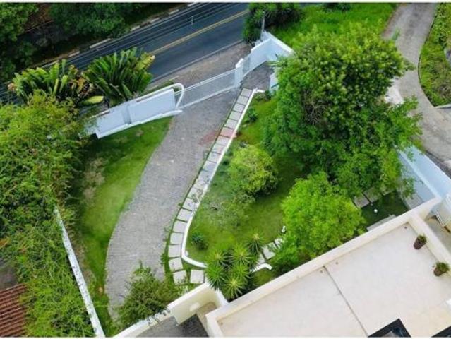 Casa de Condomínio para venda em Arujazinho I de 396.63m² com 4 Quartos, 4 Suites e 6 Garagens