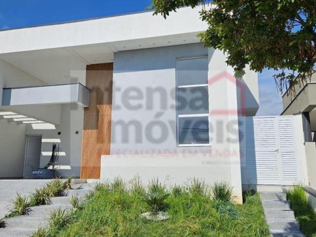 Casa de Condomínio para venda em Bairro Do Grama de 149.00m² com 3 Quartos, 1 Suite e 4 Garagens