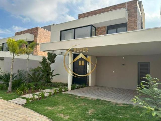 Casa de Condomínio para venda em Bairro Das Palmeiras de 200.00m² com 3 Quartos, 3 Suites e 4 Garage