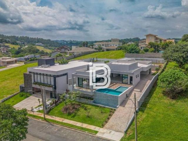 Casa de Condomínio para venda em Bairro Itapema de 303.00m² com 3 Quartos, 3 Suites e 7 Garagens