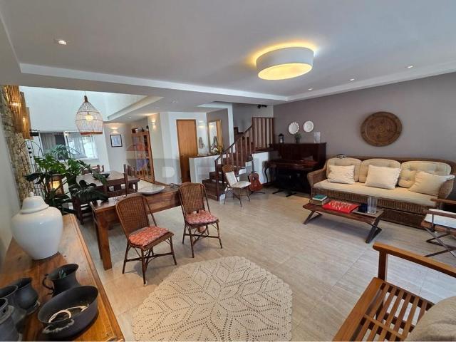 Casa de Condomínio para venda em Barra Da Tijuca em Rio De Janeiro Rio de Janeiro de 335.00m² com 5 Quartos, 4 Suítes e 1 Garagem