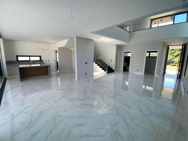 Casa de Condomínio para venda em Bela Vista de 365.00m² com 4 Quartos, 4 Suites e 3 Garagens
