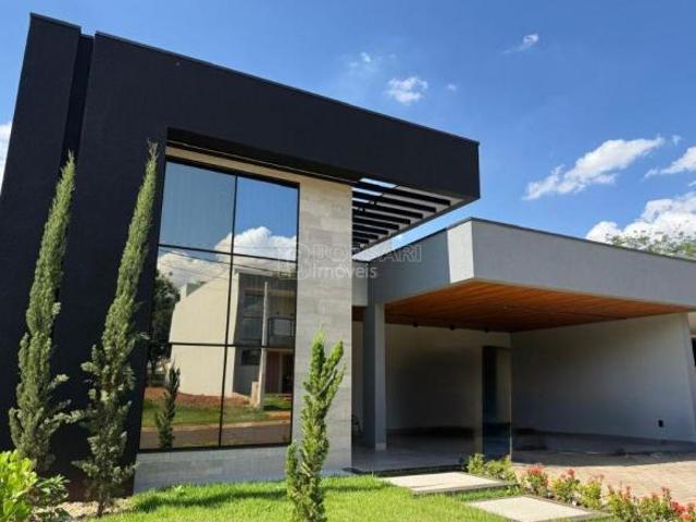 Casa de Condomínio para venda em Bella Vitta de 160.00m² com 3 Quartos, 1 Suite e 4 Garagens