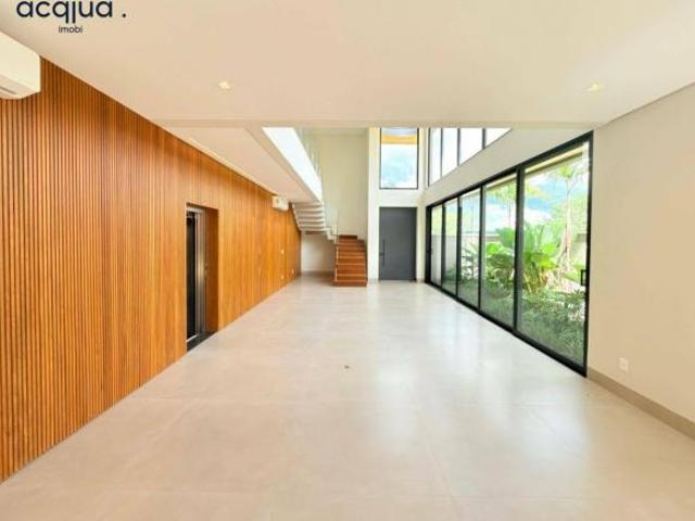 Casa de Condomínio para venda em Bonfim Paulista de 439.00m² com 5 Quartos, 5 Suites e 4 Garagens