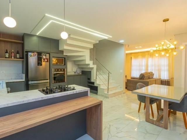 Casa de Condomínio para venda em Boqueirão de 122.00m² com 4 Quartos, 1 Suite e 2 Garagens