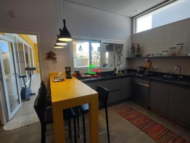 Casa de Condomínio para venda em Bosque de 216.00m² com 3 Quartos, 3 Suites e 4 Garagens