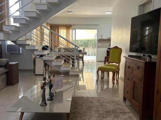 Casa de Condomínio para venda em Bosque de 225.00m² com 3 Quartos, 1 Suite e 4 Garagens