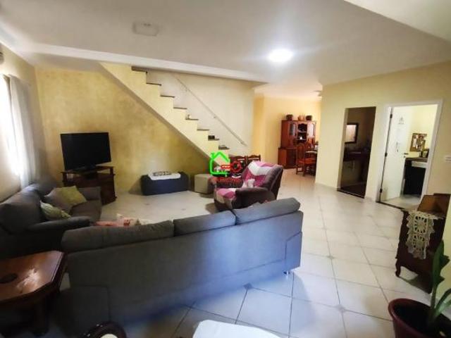 Casa de Condomínio para venda em Bosque de 268.00m² com 3 Quartos, 1 Suite e 6 Garagens