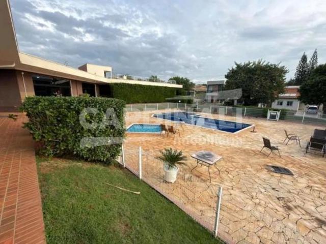 Casa de Condomínio para venda em Bosque De Barão Geraldo de 160.00m² com 3 Quartos, 1 Suite e 5 Gara