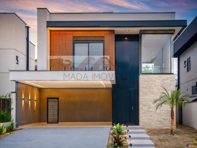 Casa de Condomínio para venda em Botujuru de 240.00m² com 3 Quartos, 3 Suites e 6 Garagens