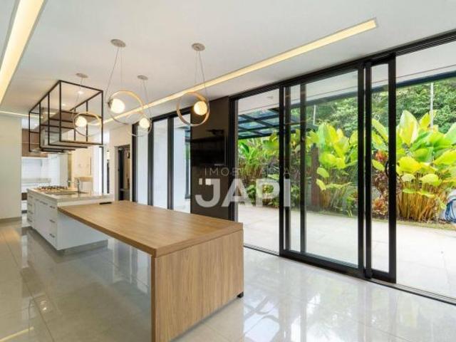 Casa de Condomínio para venda em Brisas Da Mata de 283.00m² com 4 Quartos, 3 Suites e 4 Garagens