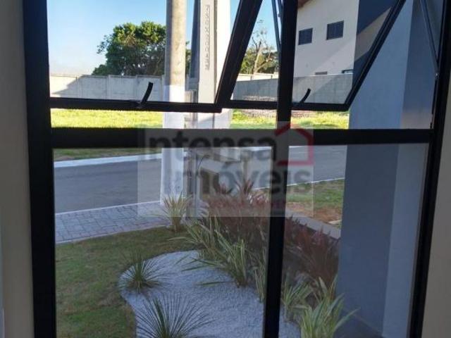 Casa de Condomínio para venda em Caminho Novo de 160.00m² com 3 Quartos, 1 Suite e 2 Garagens