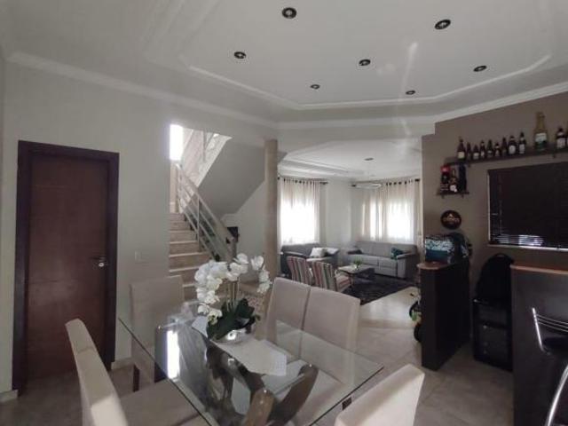 Casa de Condomínio para venda em Campestre de 300.00m² com 4 Quartos, 3 Suites e 8 Garagens