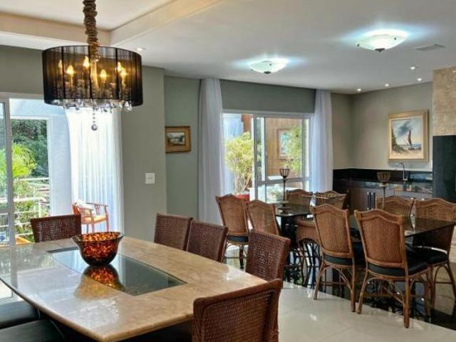 Casa de Condomínio para venda em Campo Comprido de 308.00m² com 5 Quartos, 2 Suites e 3 Garagens
