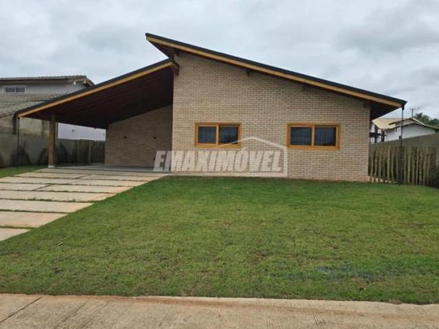 Casa de Condomínio para venda em Campo Do Meio de 176.00m² com 3 Quartos, 1 Suite e 6 Garagens