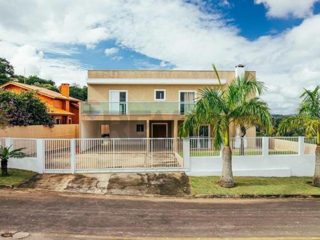 Casa de Condomínio para venda em Campo Largo de 482.00m² com 4 Quartos, 1 Suite e 6 Garagens
