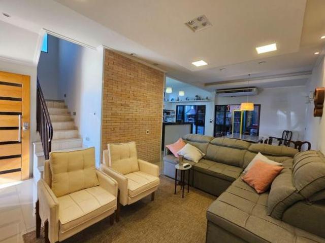 Casa de Condomínio para venda em Campos De Piemonte de 179.00m² com 3 Quartos, 1 Suite e 4 Garagens