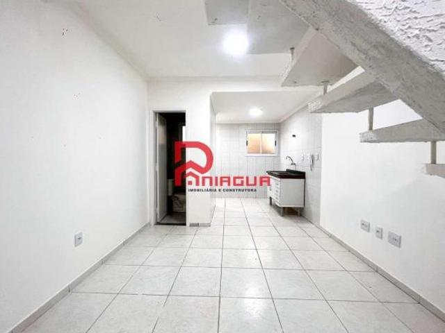 Casa de Condomínio para venda em Canto Do Forte de 66.00m² com 2 Quartos e 1 Garagem