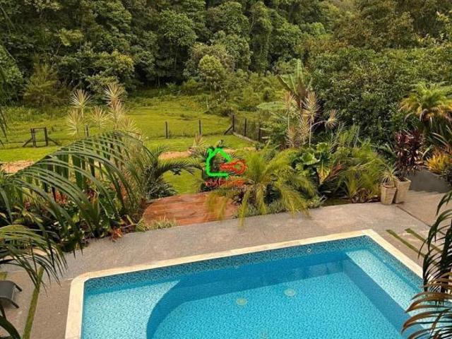 Casa de Condomínio para venda em Caixa D´água de 790.00m² com 4 Quartos, 3 Suites e 6 Garagens
