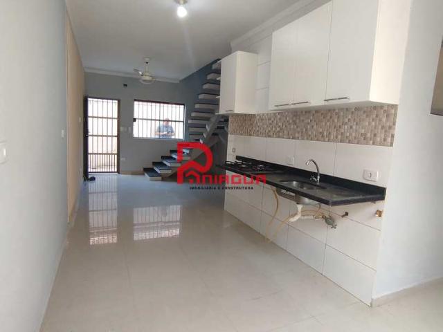 Casa de Condomínio para venda em Caiçara em Praia Grande São Paulo de 57.00m² com 2 Quartos e 1 Garagem