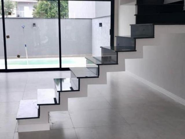 Casa de Condomínio para venda em Cajuru Do Sul de 180.00m² com 3 Quartos, 3 Suites e 4 Garagens